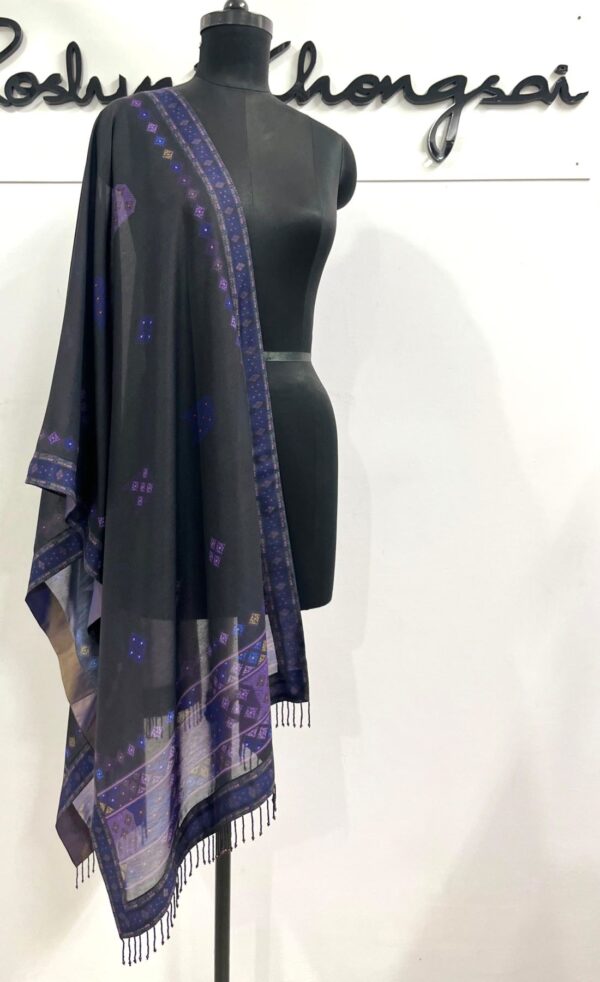DOUBLE LENGTH STOLE WITH FACING – Roslyn Khongsai
